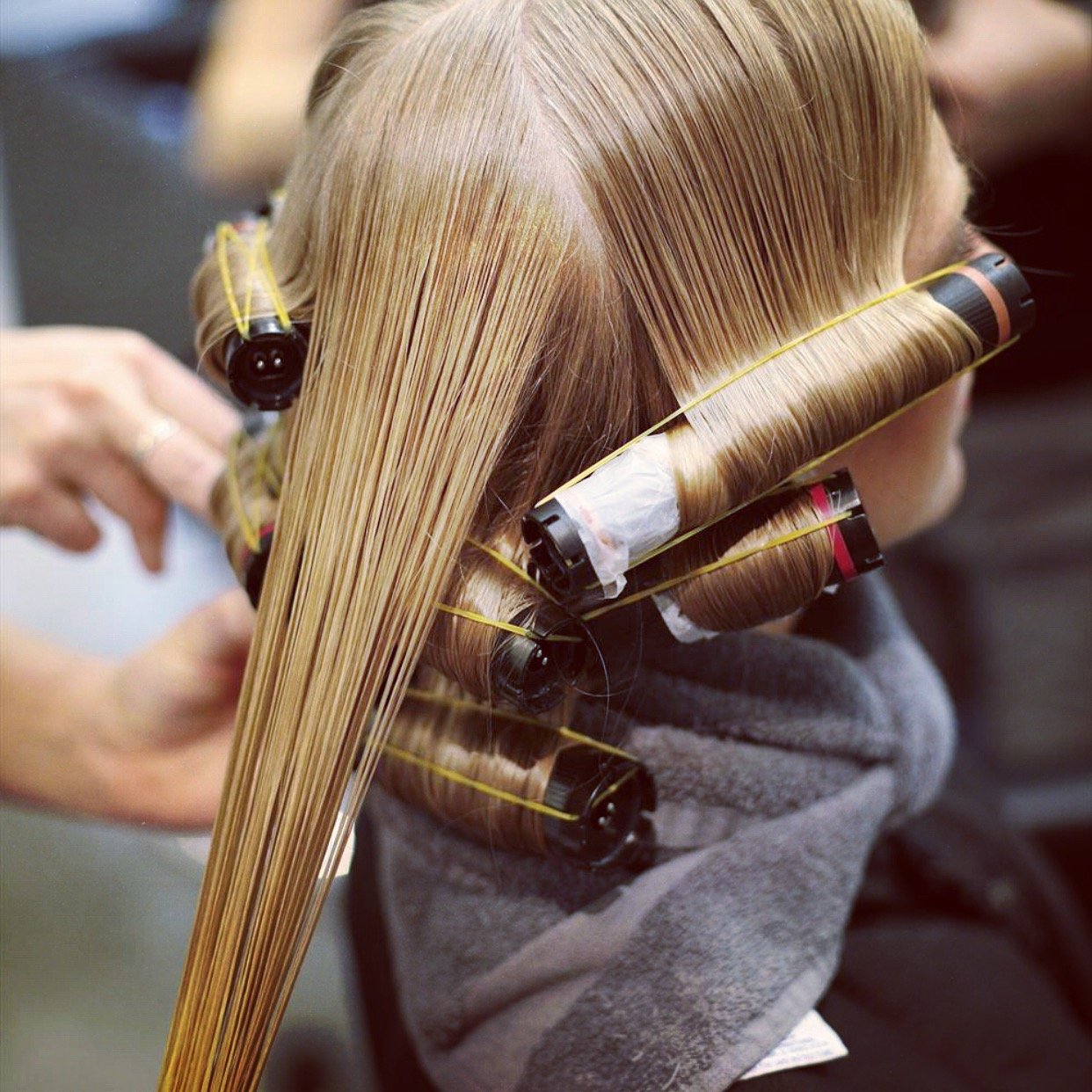 Hair Services – The White Rabbit Beauty & Blowout Bar